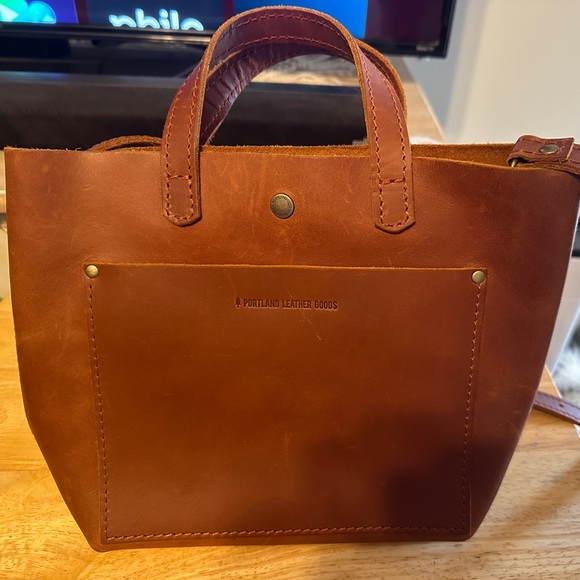 Portland Leather | Bags | Portland Leather Goods Mini Classic Crossbody ...